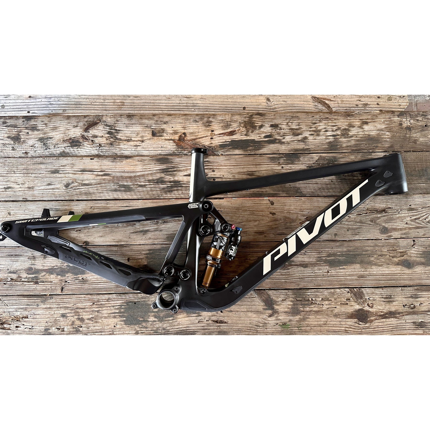 Pivot Switchblade 29 Frame – The Path Bike Shop
